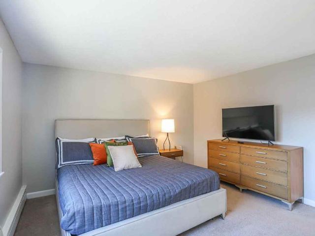 Lakeview Gardens Apartments 2 Bedroom Apartment for Rent at 8 Lakeview Gdns, Natick, MA 01760