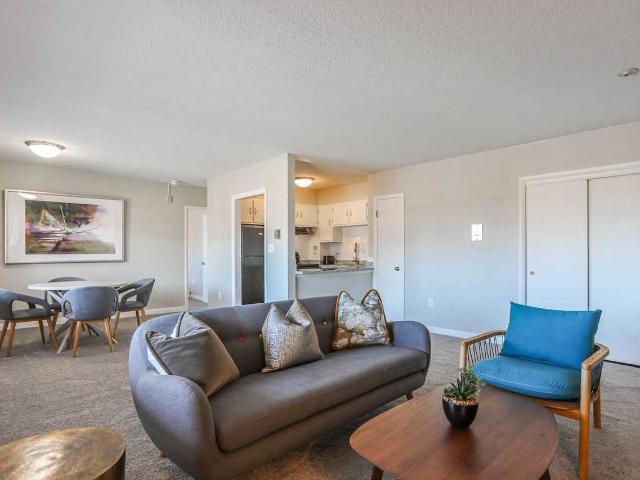 Lakeview Gardens Apartments 2 Bedroom Apartment for Rent at 8 Lakeview Gdns, Natick, MA 01760