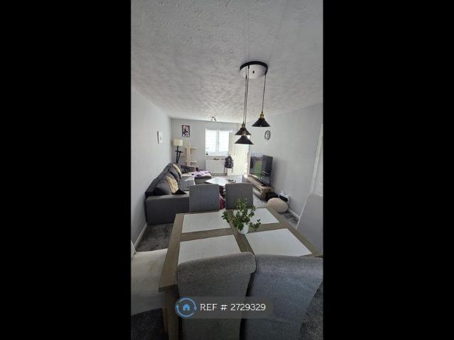 Lakeview Green, Northampton NN3, 3 bed terraced house to rent, £1,450 pcm | PrimeLocation