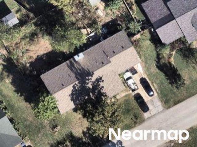 Lakeview Ln