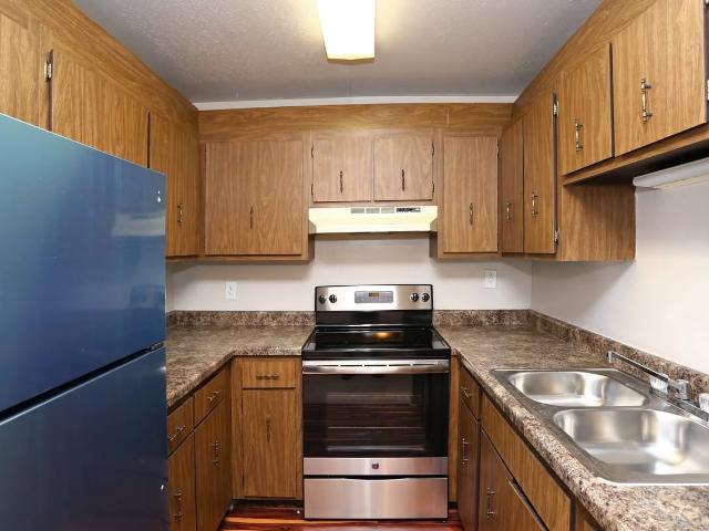 Lakeview Residences 2 Bedroom Apartment for Rent at 1037 Howell Pl, Aurora, IL 60505 Southeast Aurora