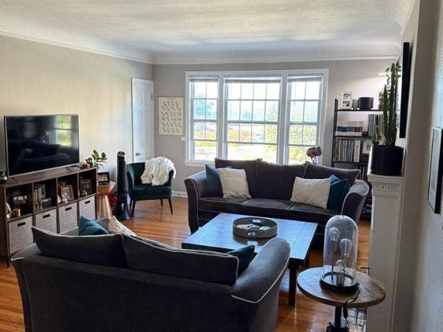 Lakeview Room for Rent