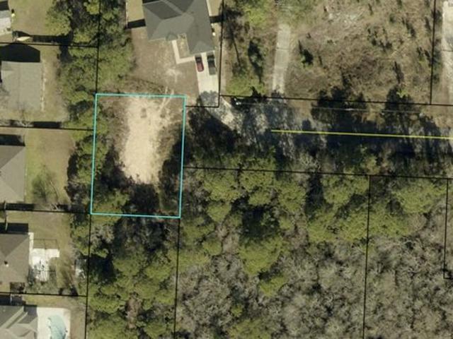 Lakeview St, Mary Esther, FL 32569