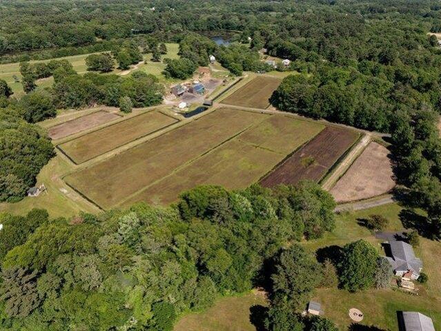 Lakeville MA 02347 105124181