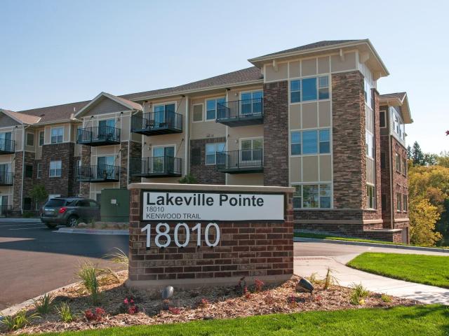 Lakeville Pointe Apartments