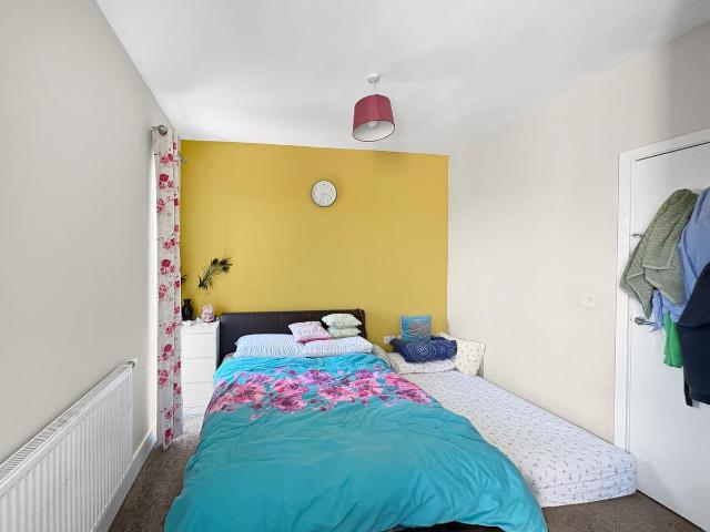 Lapwing Avenue, Trumpington, Cambridge CB2, 2 bed property to rent, £2,100 pcm | PrimeLocation
