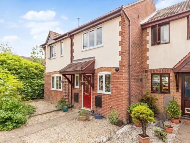 Lapwing Close, Bicester OX26, 2 bed semi detached house to rent, £1,500 pcm | PrimeLocation