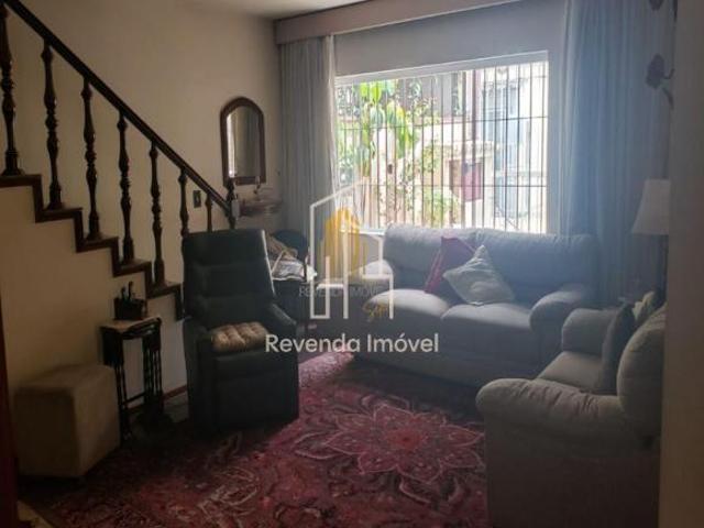 LAPA SOBRADO RESIDENCIAL DE 142M² POSSUI 3 DORMITÓRIOS, 3 BANHEIROS E 3 VAGAS