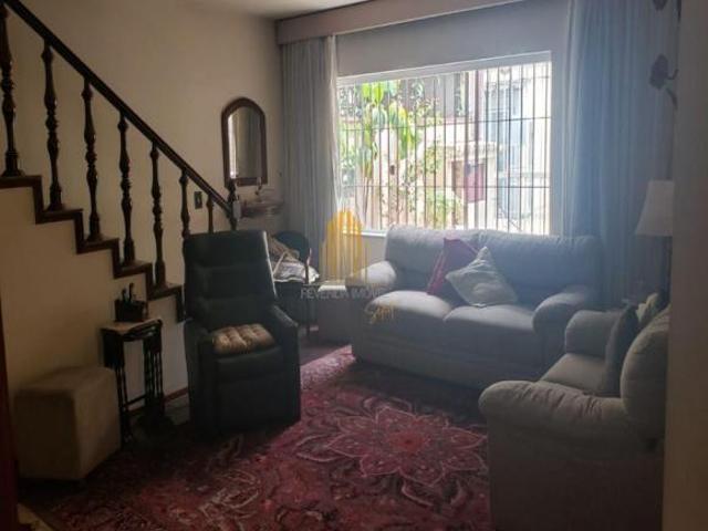 LAPA SOBRADO RESIDENCIAL DE 142M² POSSUI 3 DORMITÓRIOS, 3 BANHEIROS E 3 VAGAS