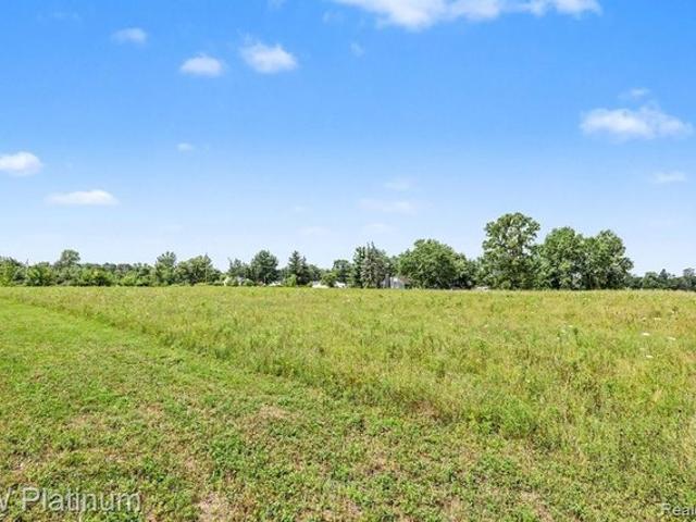 Lapeer Rd, Kimball Township, MI 48074