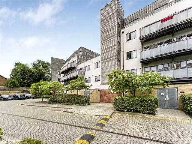 Lapis Close, Ealing, NW10 7FH