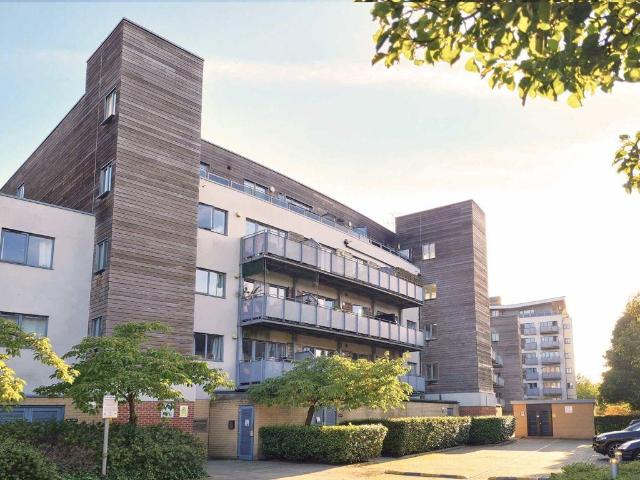 Lapis Close, London NW10 1 bed flat to rent £1,751 pcm £404 pw