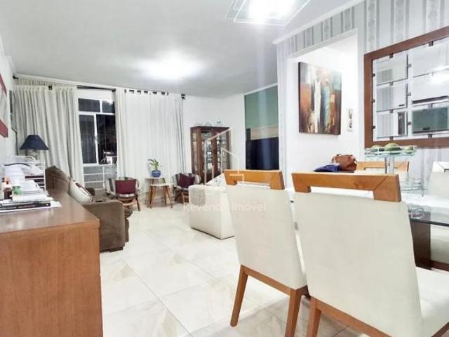 Lar Amplo e Acolhedor na Bela Vista: Apartamento de 2 Quartos, 2 Salas e 110m² n