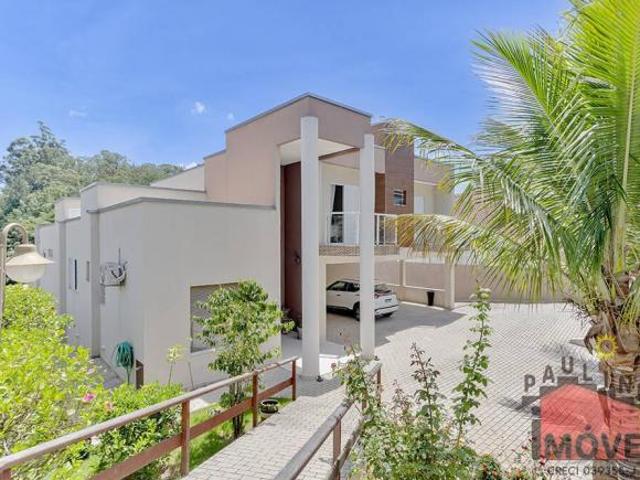 Lar Luxuoso e Confortável: Sua Casa dos Sonhos no Parque da Fazenda!