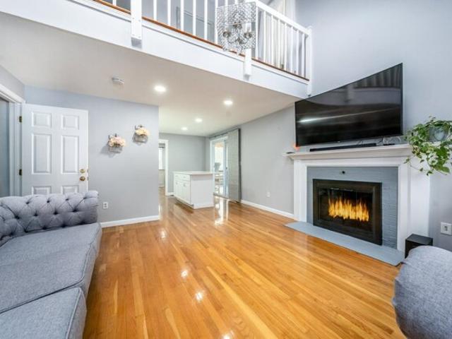 Larch Ln, Centerville, Home For Sale