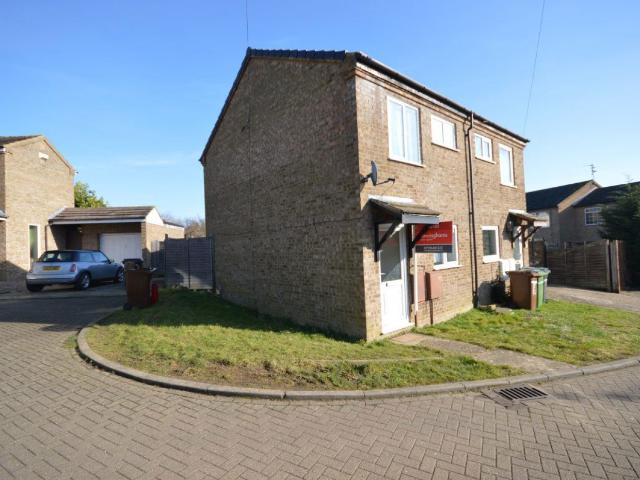 Larch Road, Corby