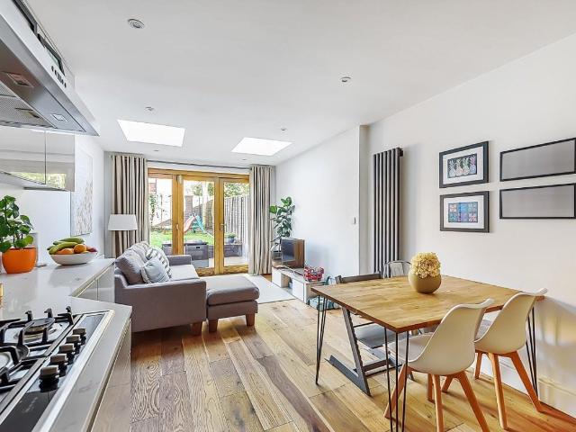 Larch Road, London, NW2