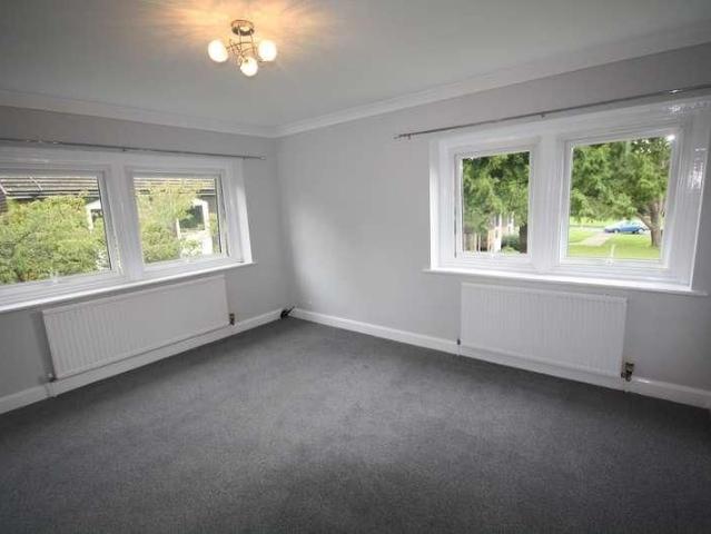 Larchmoor, Farnham Common, SL2