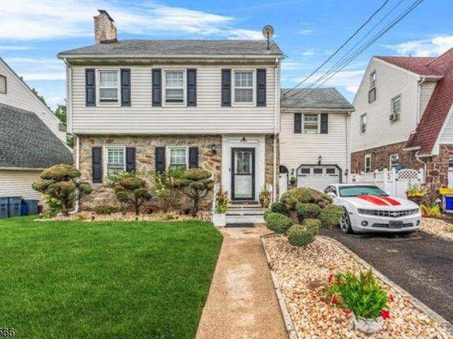 Larchmont Rd, Union Twp, Home For Sale