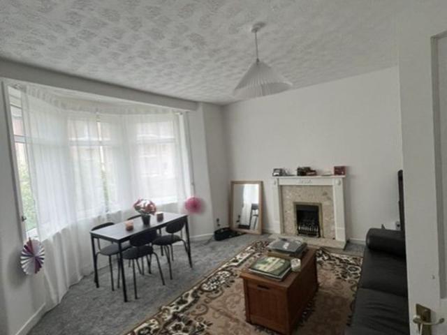 Larchfield Avenue, Glasgow G14, 2 bed flat to rent, £1,095 pcm | PrimeLocation