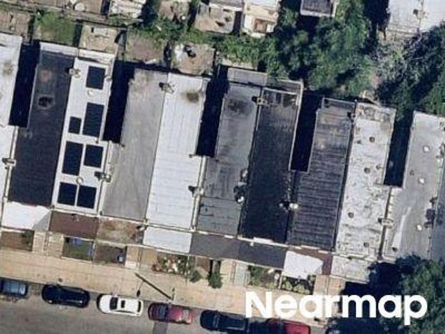 Larchwood Ave