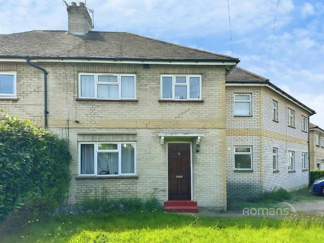 Larchwood Drive, Englefield Green. 8 bed semi detached house to rent £5,500 pcm £1,269 pw