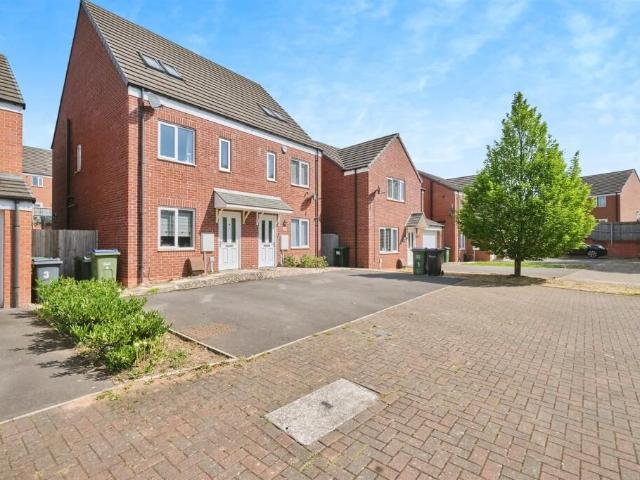 Larchwood Road, Walsall WS5, 3 bed property to rent, £1,350 pcm | PrimeLocation