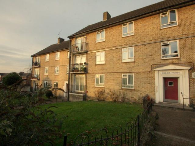 Large 4 bed, Swiss Cottage / Finchley Road, Zone 2