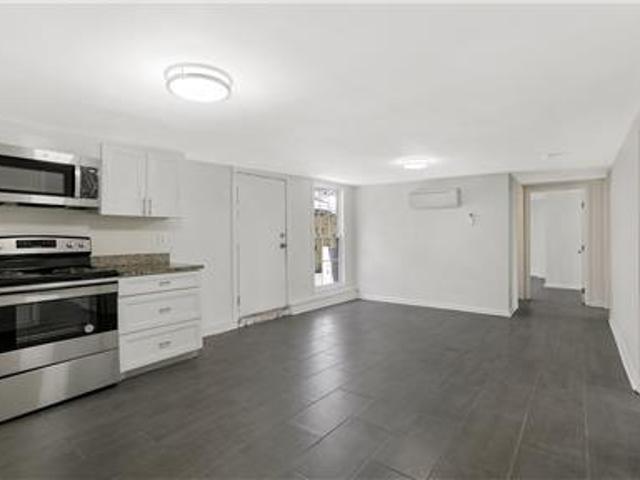 Large 4 bedroom 3 baths Uptown!