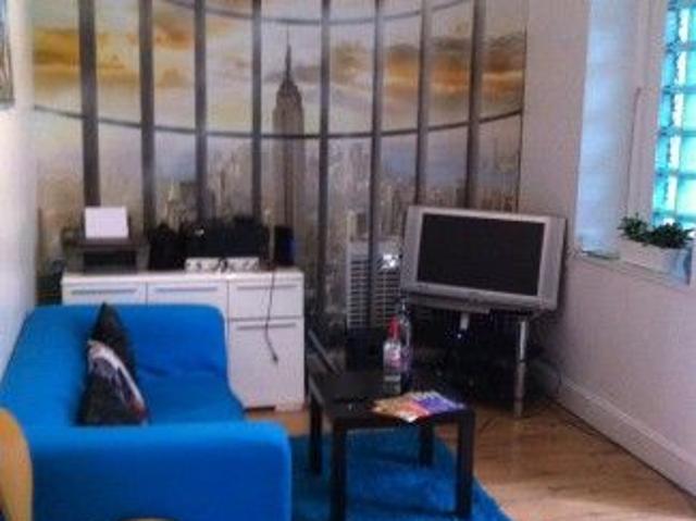 Large 6 Bedoom Student House