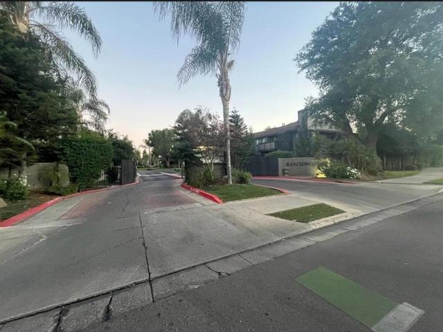 Large 1 bed 1 bath condo in Ranchwood Estates