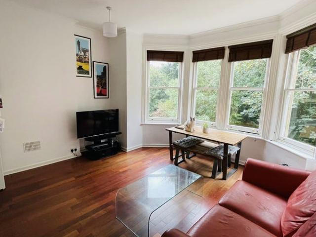 Large 1 bed flat in Crystal Palace