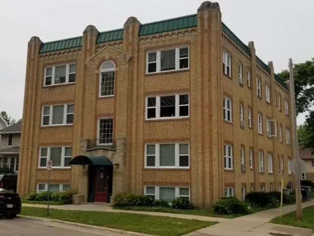 Large 1 Bedroom Apartment 1 block from St. Mary's