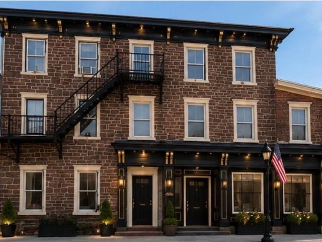 Large 1 br apartment on Main st Spring City