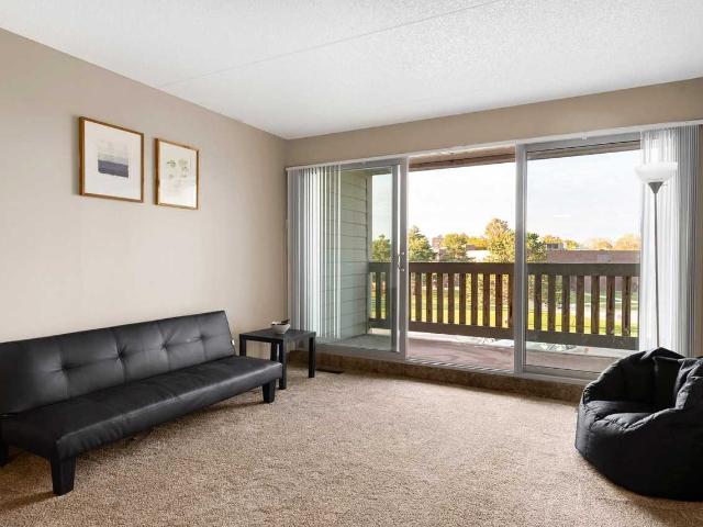 Large 1 & 2 Bedrooms available, PET FRIENDLY! 1 Bedroom Apartment for Rent at 2101 Oakwood Rd, Ames, IA 50014
