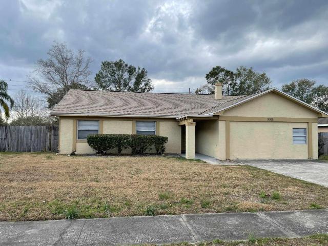 Large 2000 sf house with bonus room only $1898/month