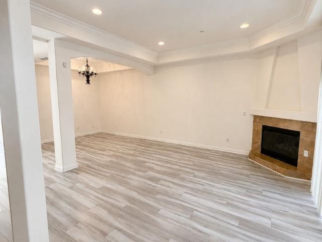 Large 3 bedroom 2.5 bath Condo style living in the heart of Sherman Oaks