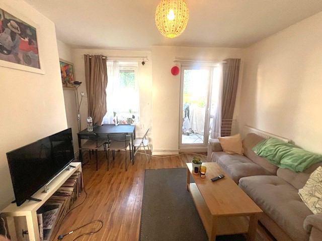 Large 3 Bedroom Flat in Belsize Park