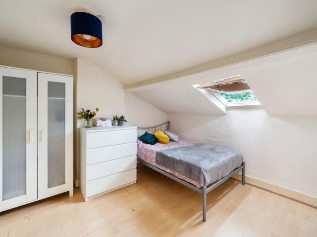 Large Victorian Terraced Property in Tottenham, N17  Room 3