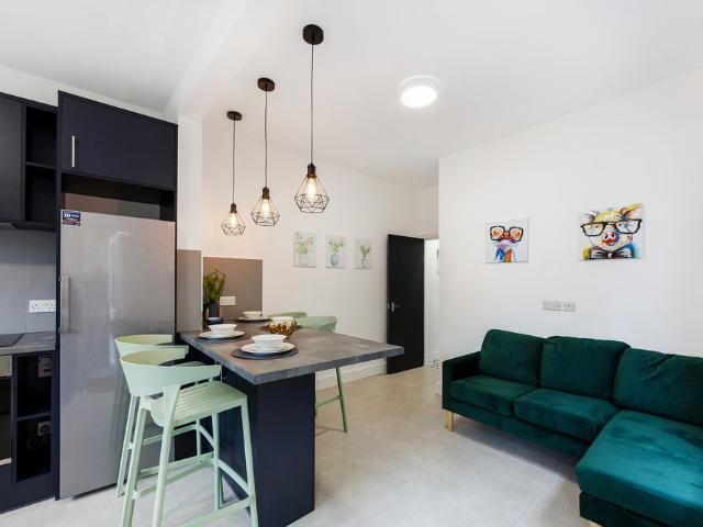 Large Victorian Terraced Property in Tottenham, N17  Room 4