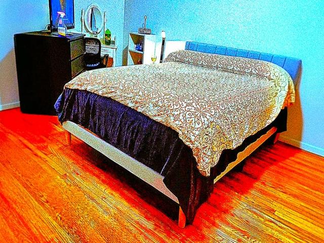 LARGE AFFORDABLE, FURNISHED ROOM