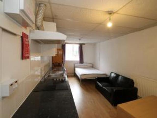 Large and luxurious studio in Islington!