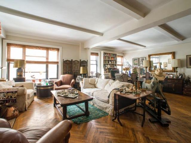 Large apartment Small bedroom with private bath