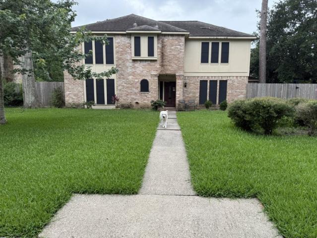 Large beautifil home & yard in Memorial Northwest