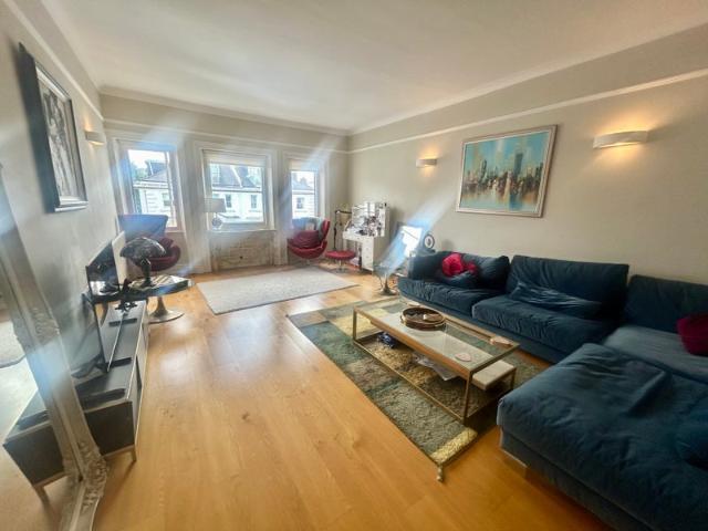 Large Beautiful One Bed Flat