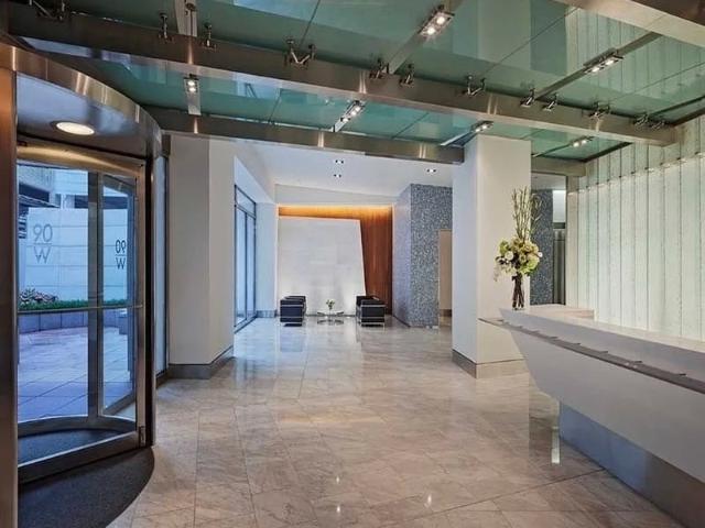 Large Beautiful Studio in Doorman Building