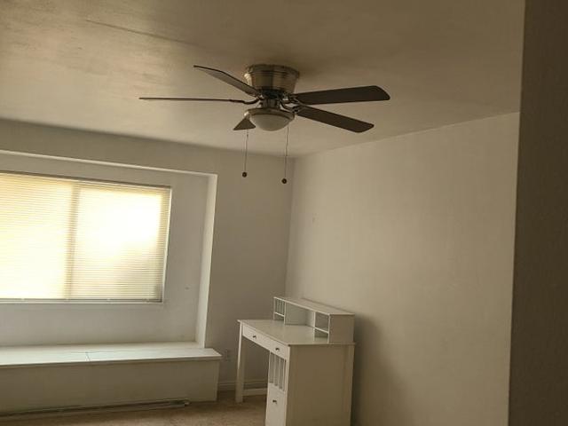 Large Beautiful Room!