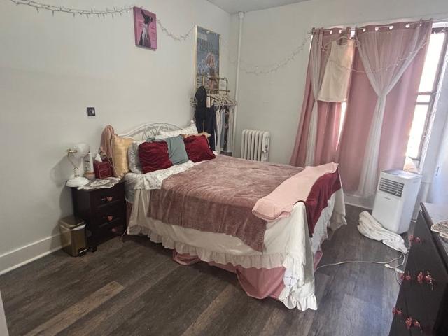 Large bedroom near Brooklyn College