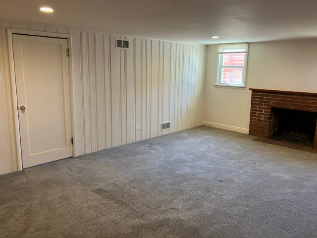 Large bedroom and PRIVATE living room not shared