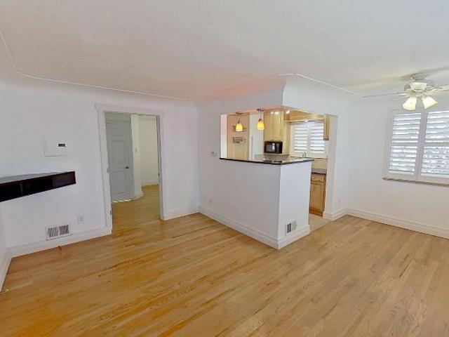 LARGE _Bedroom Apartment in Wash Park. Utilities I
